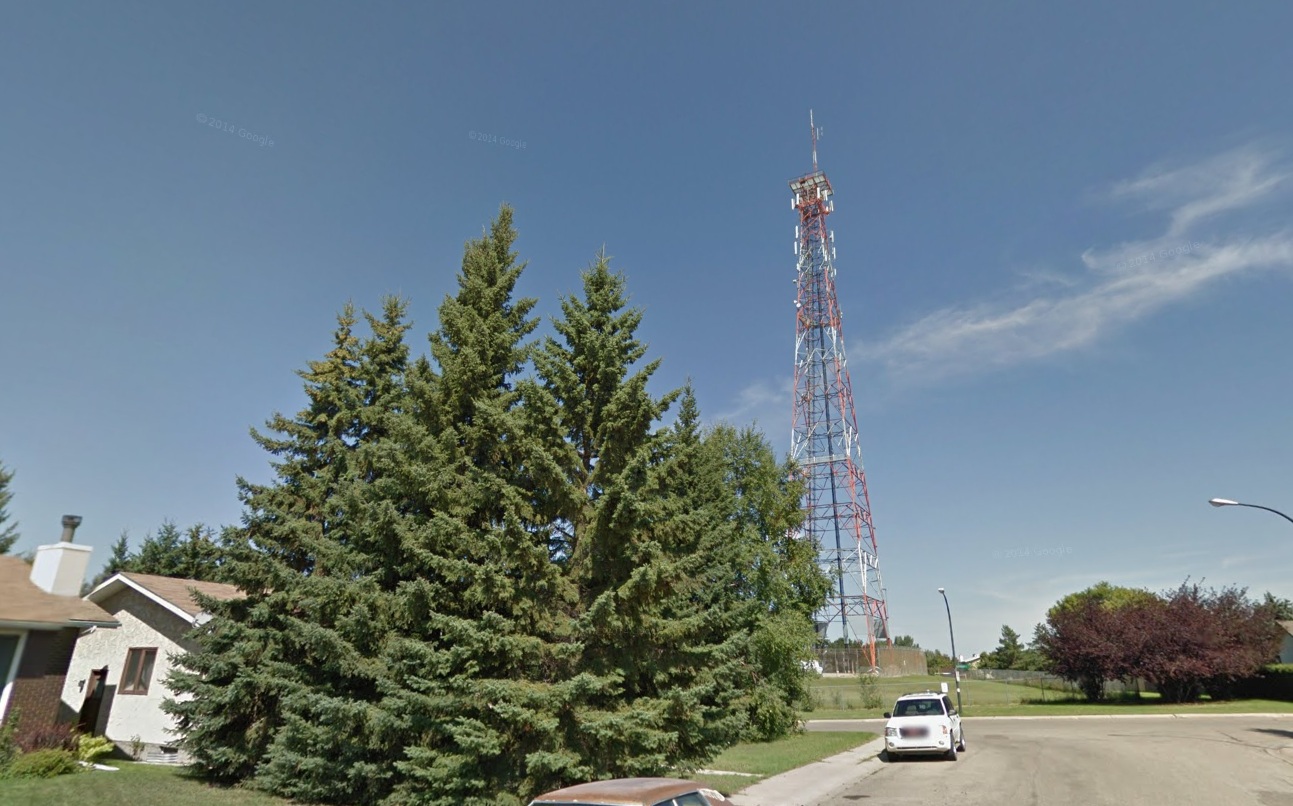 Red Deer man charged after climbing cell tower during lightning storm ...