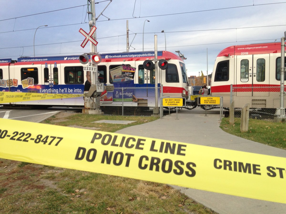 Pedestrian hit by C-Train near Stampede grounds - Calgary | Globalnews.ca