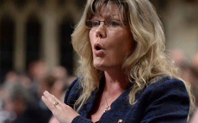 Shelly Glover's Instagram, Twitter & Facebook on IDCrawl