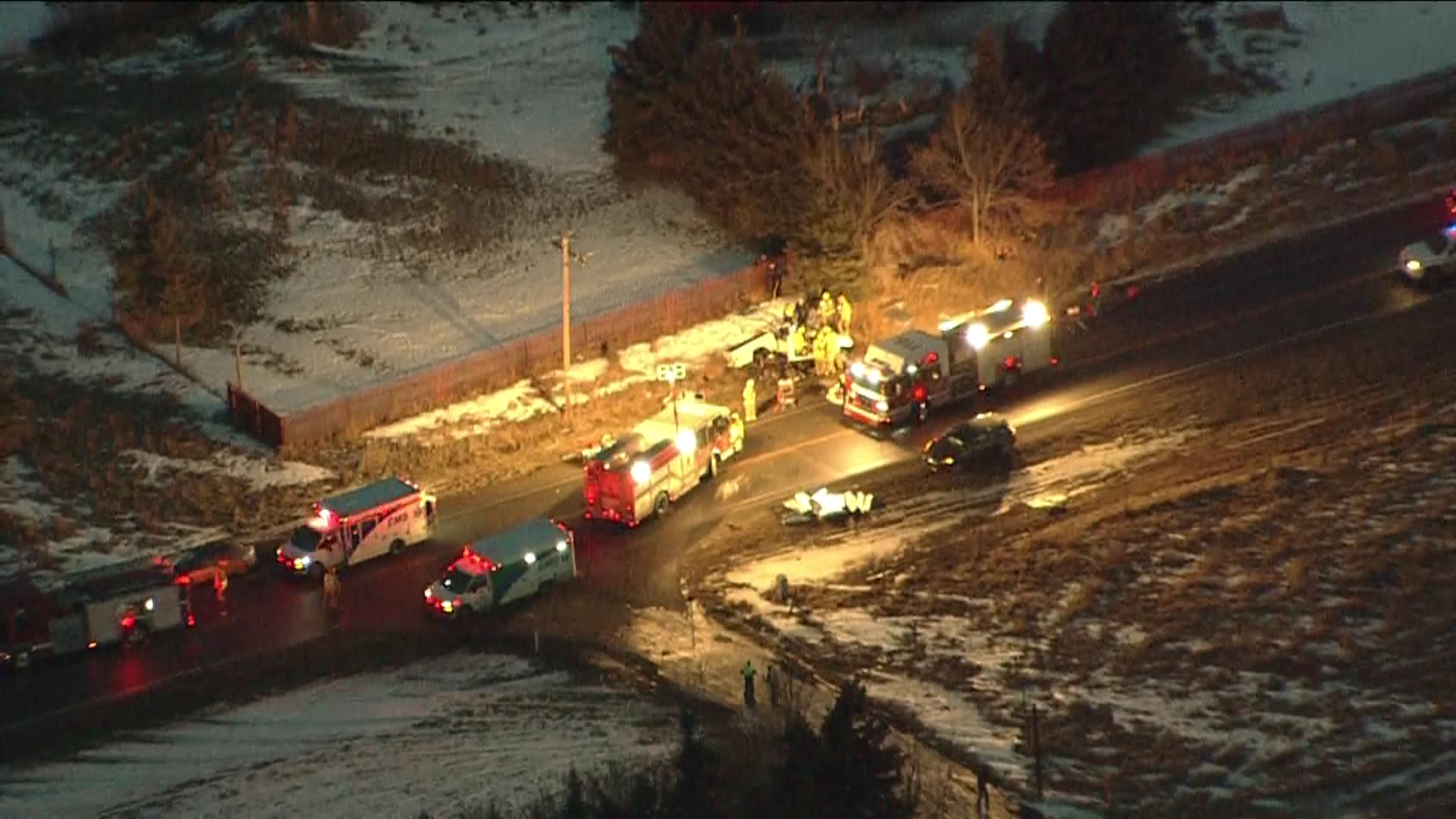 Two people seriously injured in crash east of Calgary | Globalnews.ca