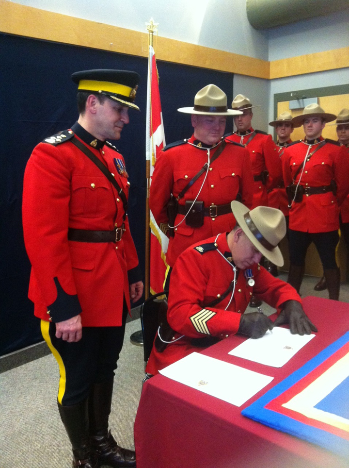 Father hands command of Manitoba RCMP detachment to son - Winnipeg ...