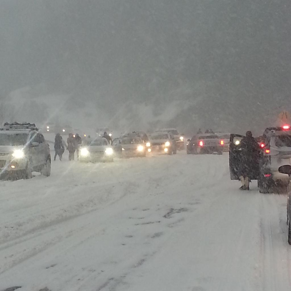 Winter storm wreaks havoc on Sea to Sky Highway | Globalnews.ca