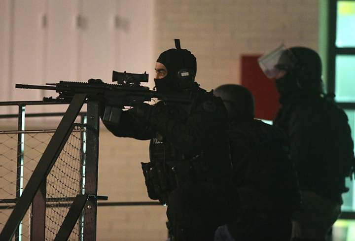 3 suspects, 4 hostages killed in separate terror attacks in Paris ...