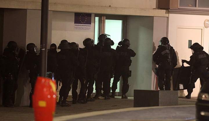 3 suspects, 4 hostages killed in separate terror attacks in Paris ...