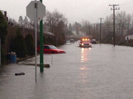 PHOTOS: Heavy flooding hits Metro Vancouver, drivers urged to use ...