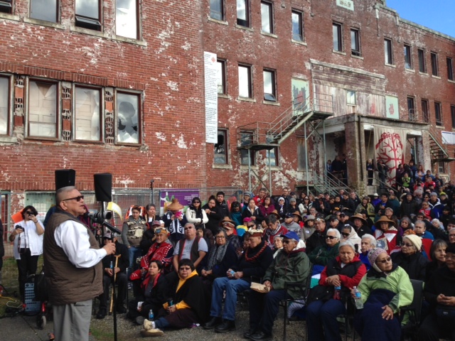 Demolition of Alert Bay residential school begins | Globalnews.ca