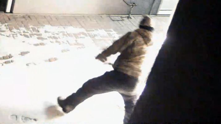 Police release photos of arson suspects - Calgary | Globalnews.ca