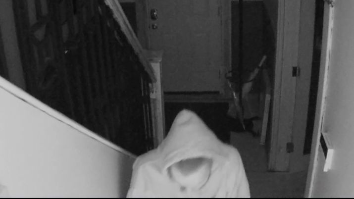 Police release photos of arson suspects - Calgary | Globalnews.ca