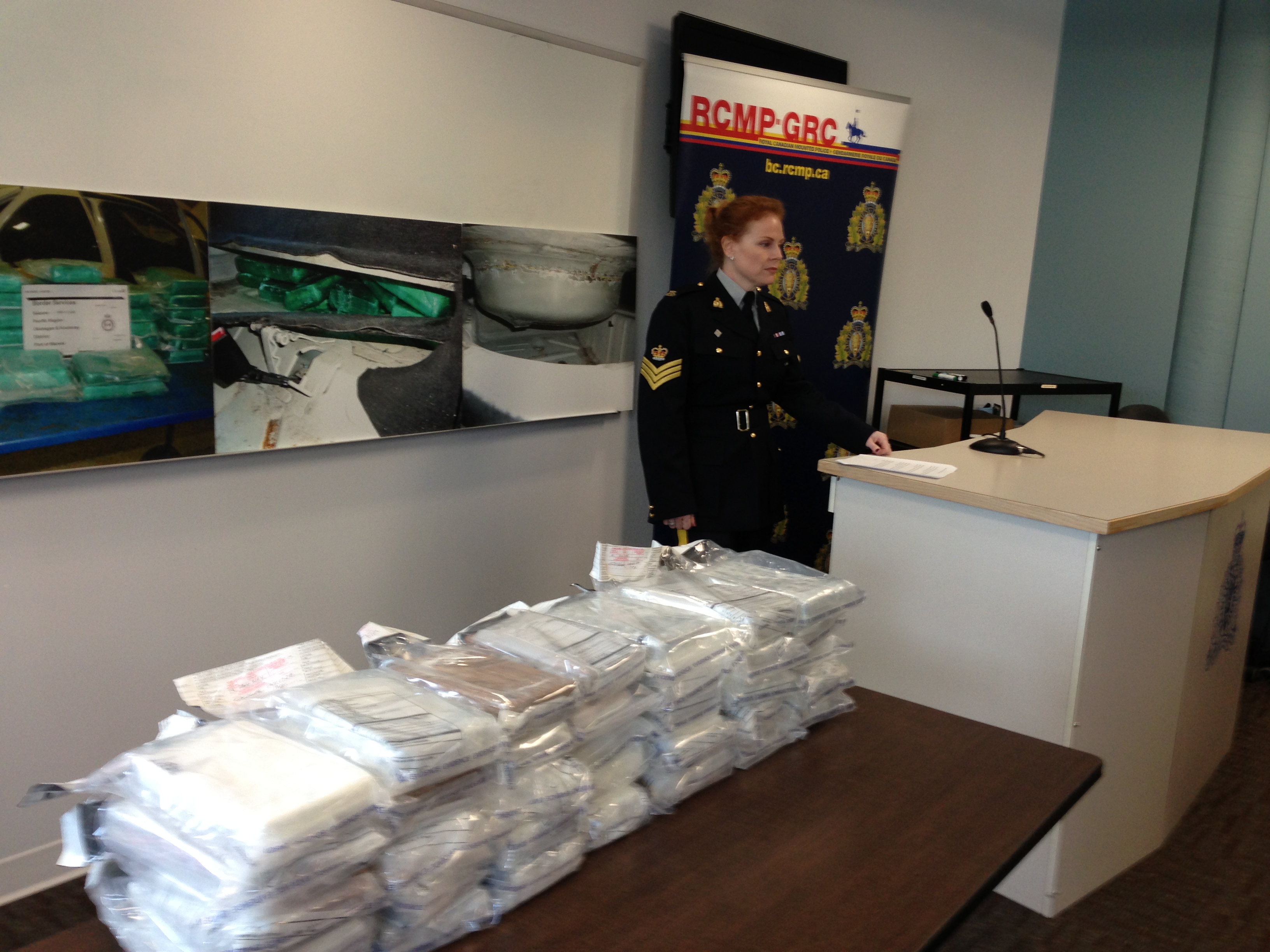 UPDATE: Cops show off results of major drug bust | Globalnews.ca