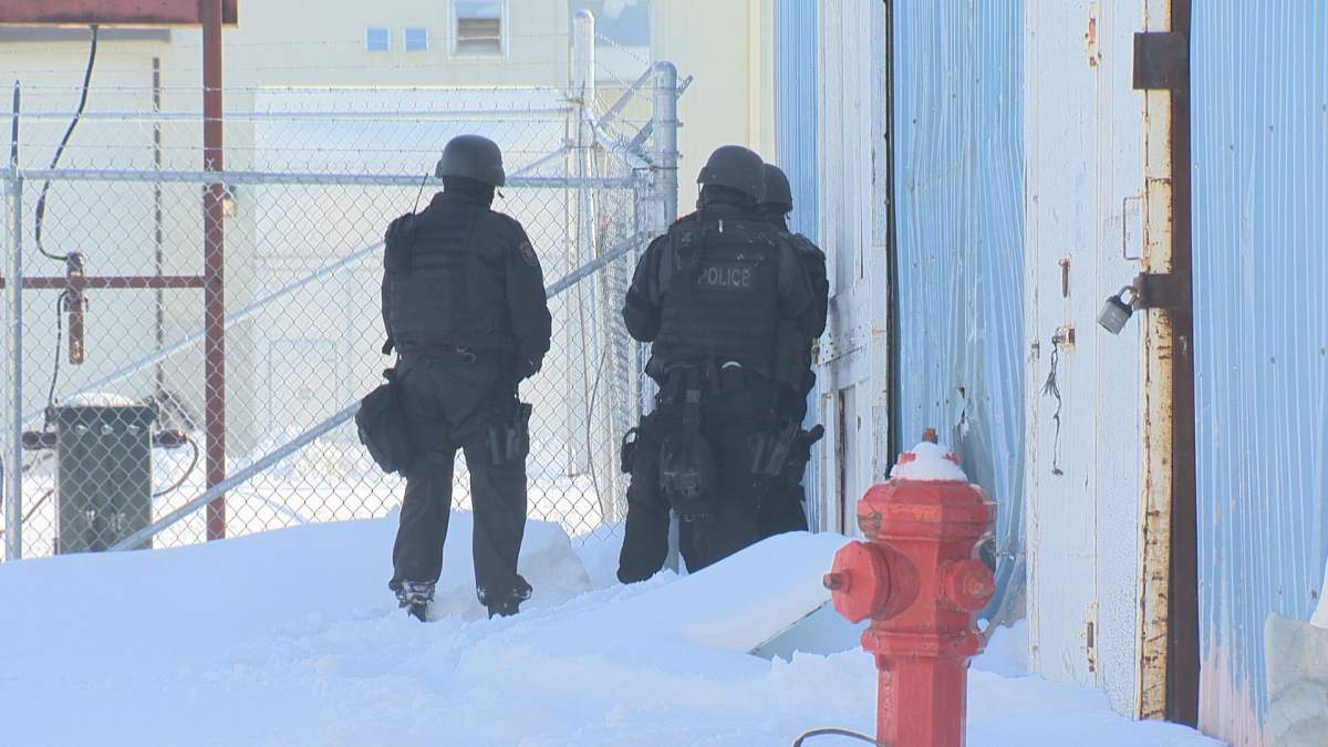 Charges laid after SWAT team lockdown - Regina | Globalnews.ca