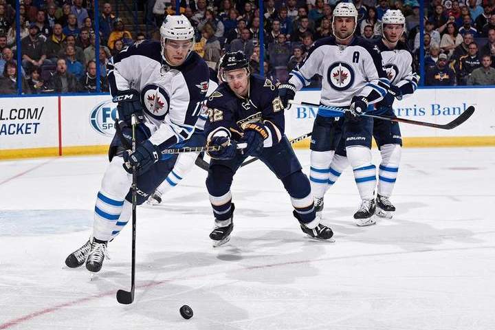 PHOTOS: Winnipeg Jets win 1-0 over St. Louis Blues in playoff push ...