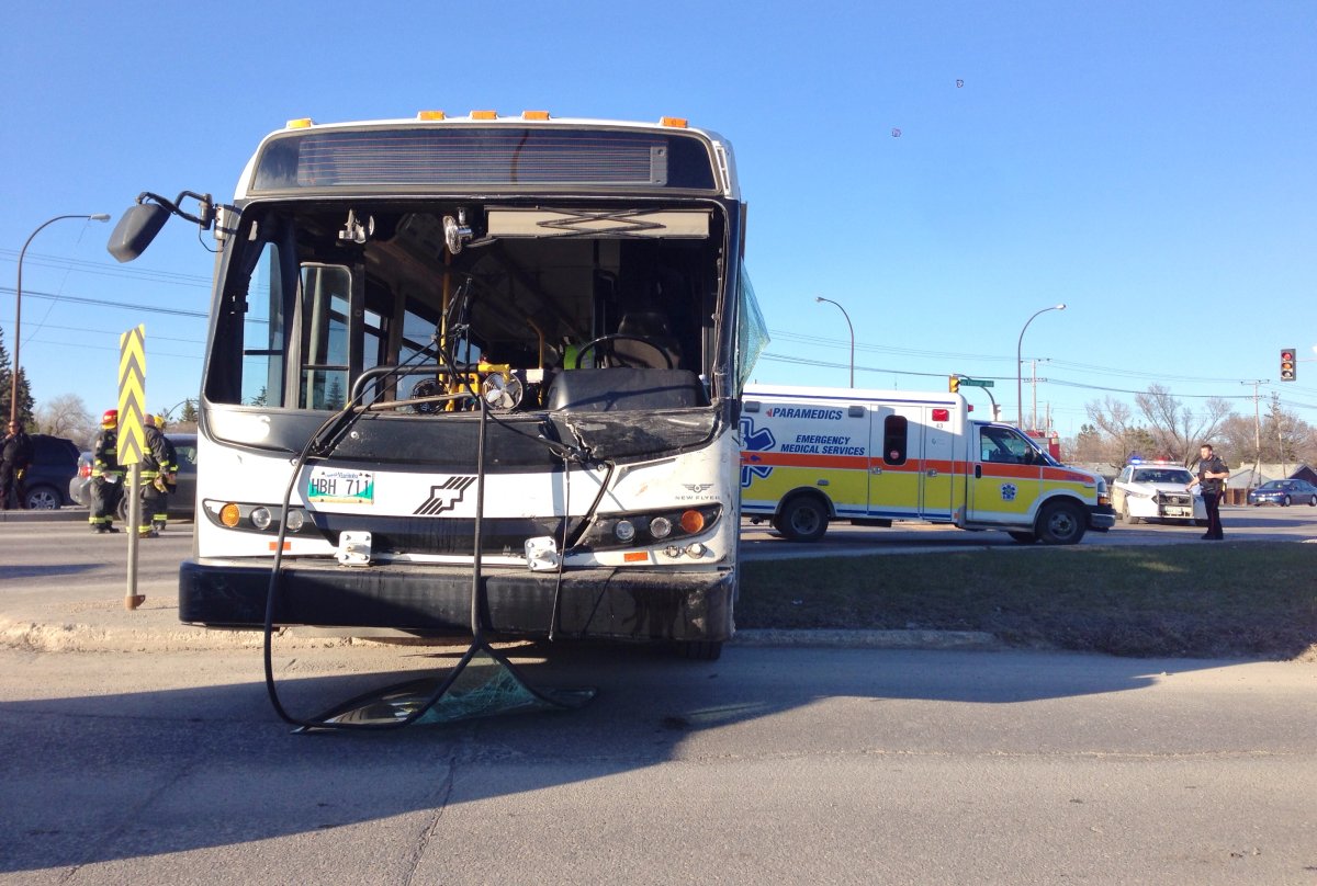 VIDEO: Injuries in Winnipeg Transit bus crash - Winnipeg | Globalnews.ca