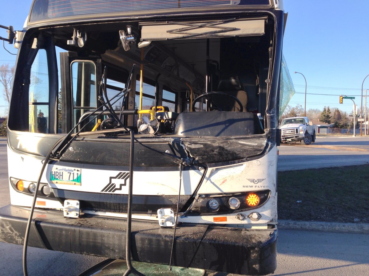 VIDEO: Injuries in Winnipeg Transit bus crash - Winnipeg | Globalnews.ca