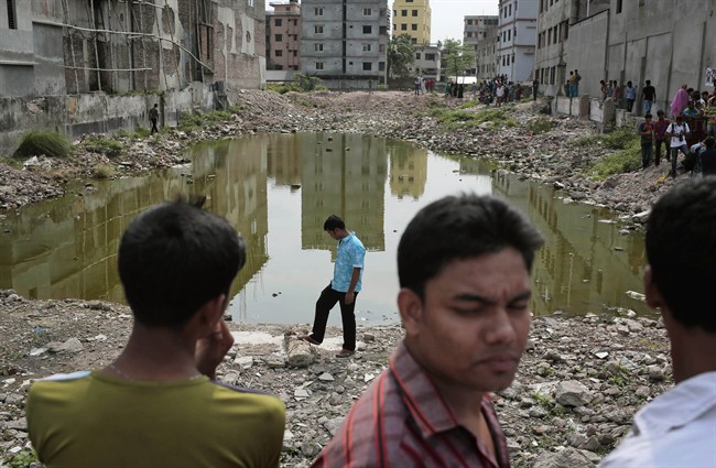 Survivors mark 2nd anniversary of Bangladesh garment factory disaster ...