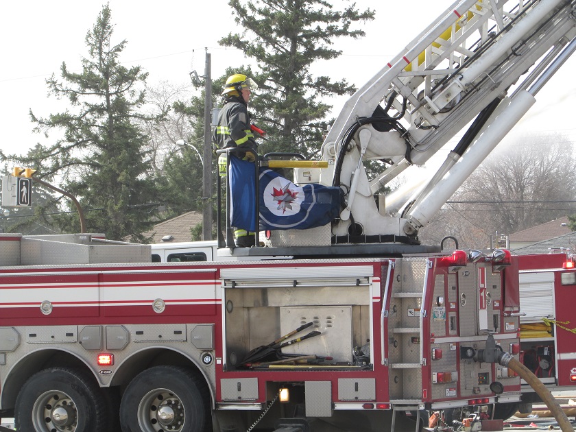 Fire crews battle blaze at McDonald’s on Henderson Highway - Winnipeg ...