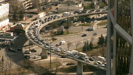 Harry Hays building evacuated due to bomb threat - Calgary | Globalnews.ca
