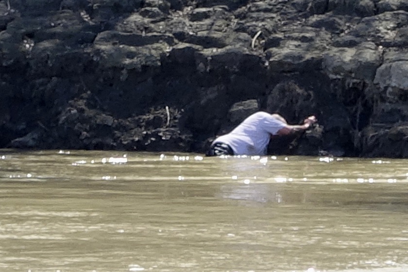 PHOTOS: Winnipeg man survives kayak capsizing near The Forks - Winnipeg ...