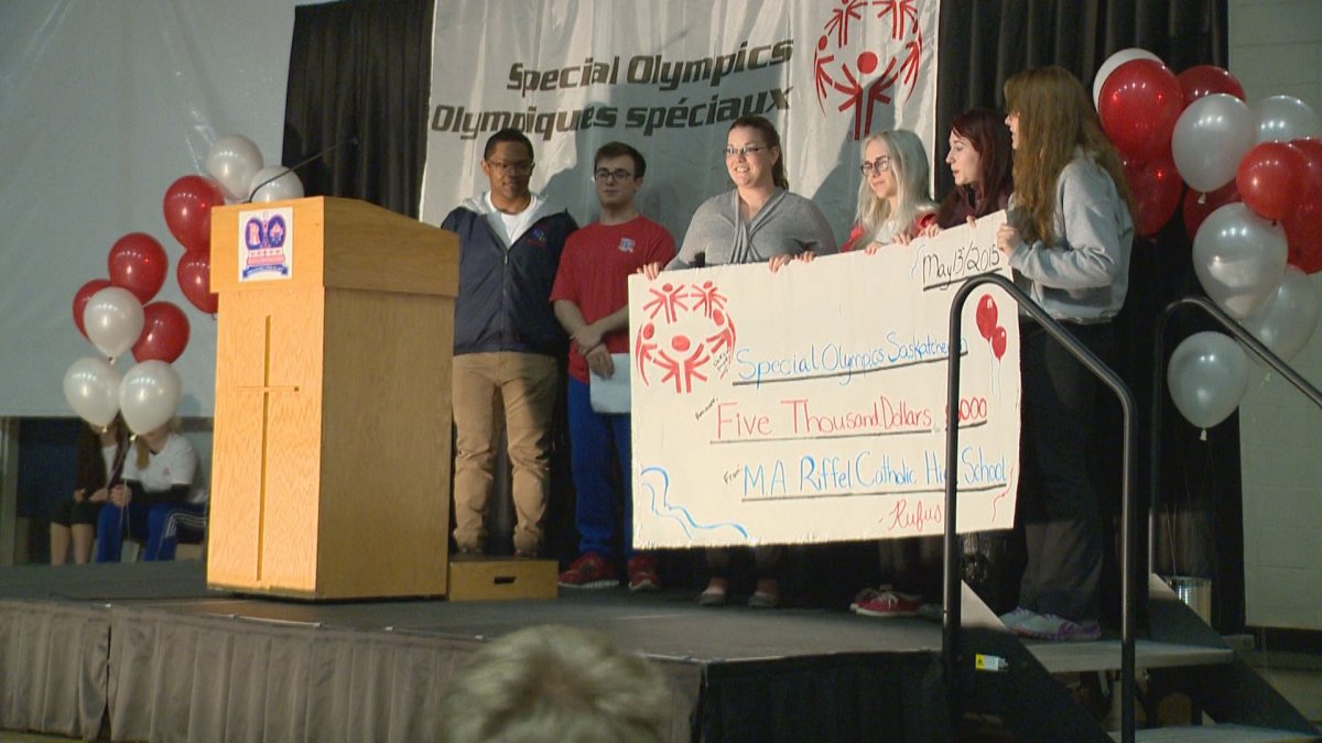 Riffel High School Celebrates Fundraising Efforts - Regina | Globalnews.ca