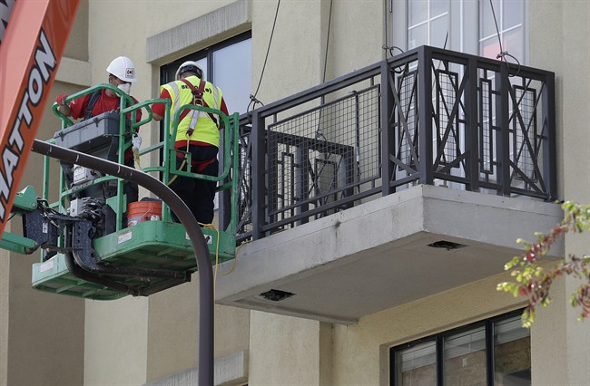 Rotted beams suspected in deadly California balcony collapse ...