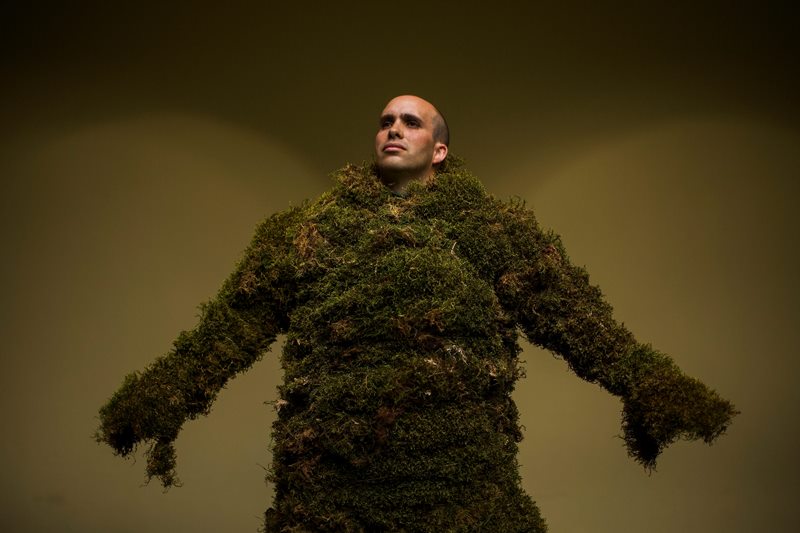 IN PHOTOS: The story behind the ‘moss men’ of Spain | Globalnews.ca