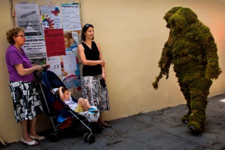 IN PHOTOS: The story behind the ‘moss men’ of Spain | Globalnews.ca