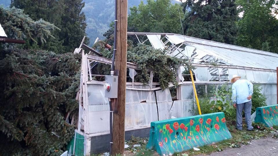 Powerful storm rips through Kamloops, Kootenays | Globalnews.ca