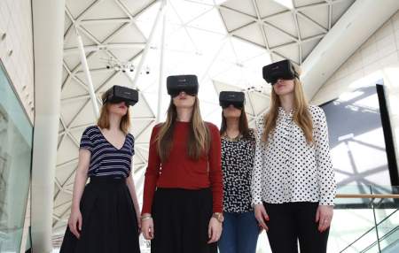 Oculus expanding virtual-reality headset to simulate touch, gestures ...