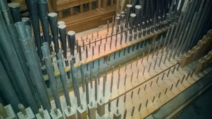 Calgarians look for new home for unique 80-year-old pipe organ ...