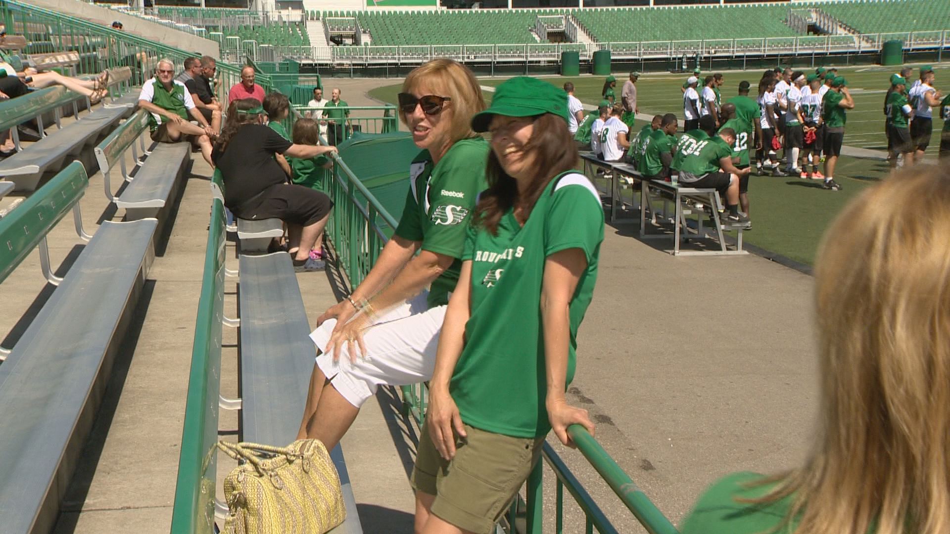 Female Riders fans on level playing field, study finds | Globalnews.ca