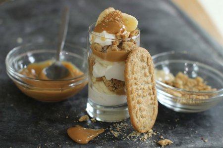 Recipe for banoffee parfaits with salted toffee | Globalnews.ca