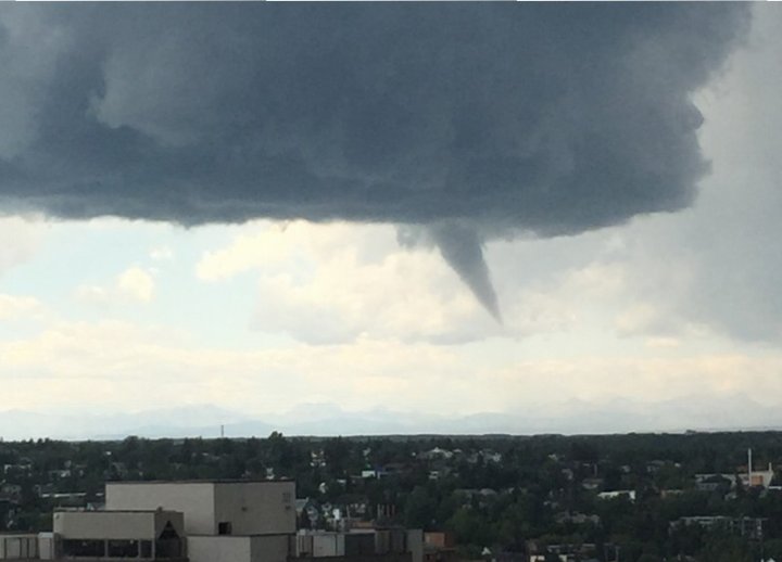 IN PHOTOS: Funnel cloud spotted over Calgary, parts of southern Alberta ...