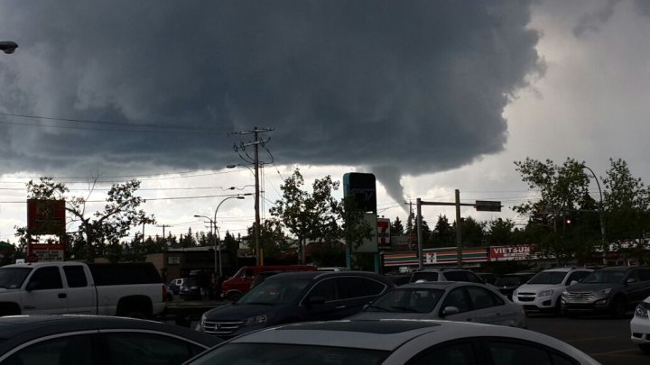 IN PHOTOS: Funnel cloud spotted over Calgary, parts of southern Alberta ...