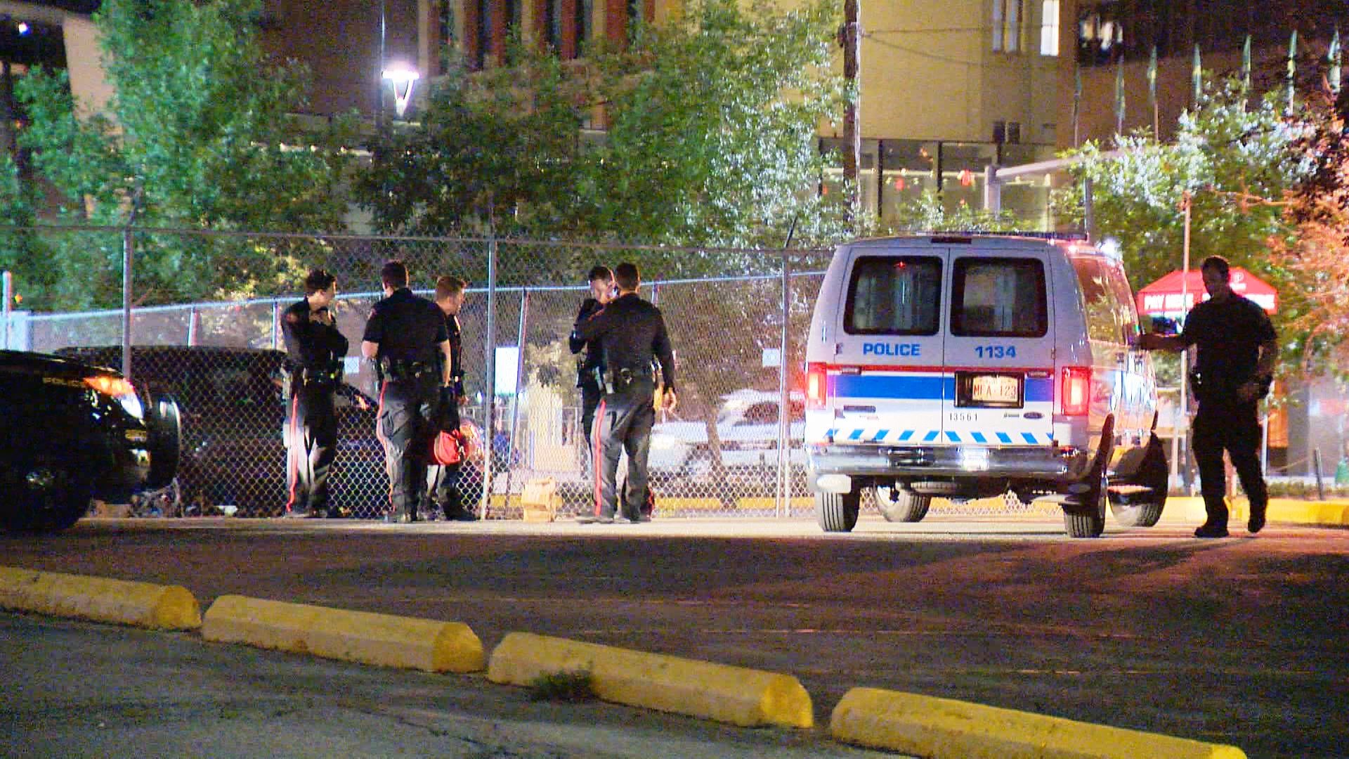 Suspects arrested after pellet gun found in downtown vehicle - Calgary ...