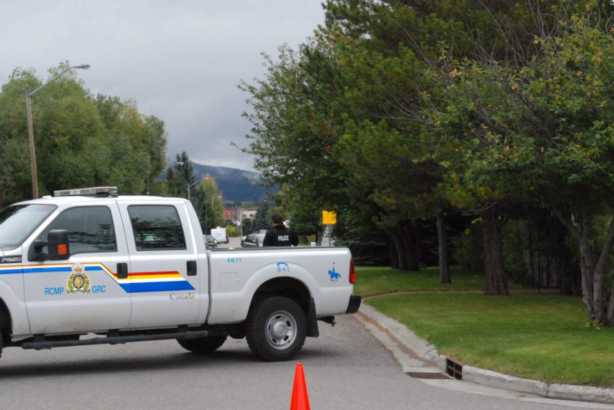 Amber Alert: Father of abducted Alberta girl dead, child still missing ...