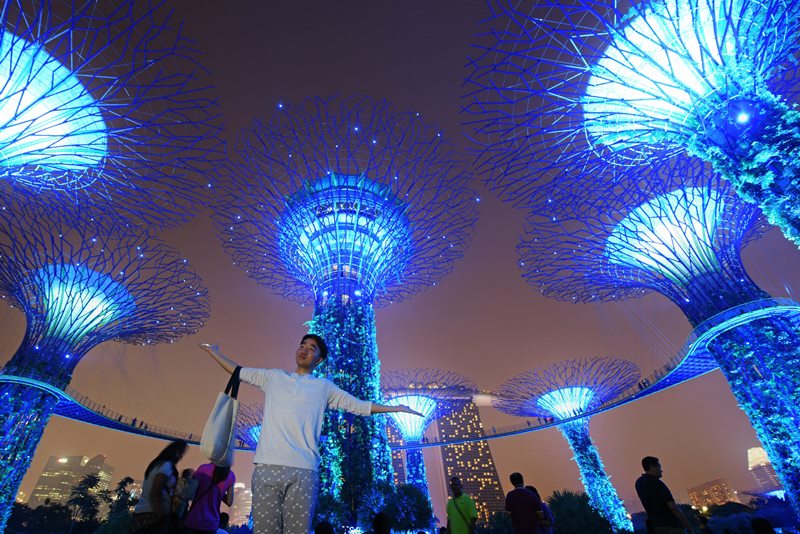 Over 200 landmarks across world to light up blue for UN’s 70th ...