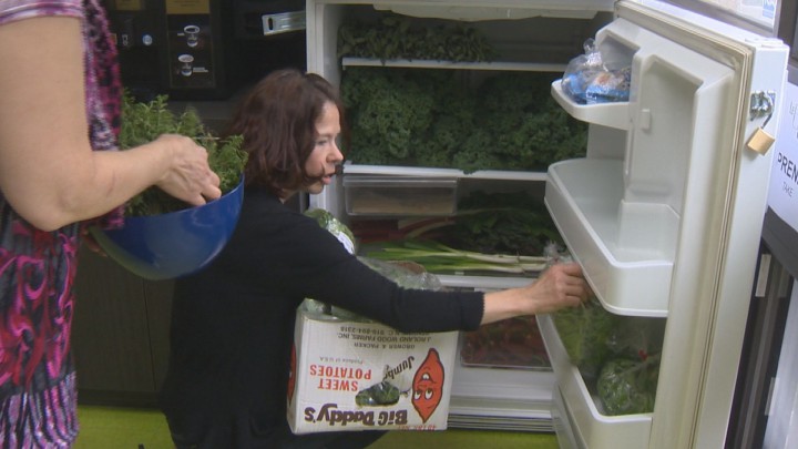 Le Fridge offers food to all Montreal families in need - Montreal ...