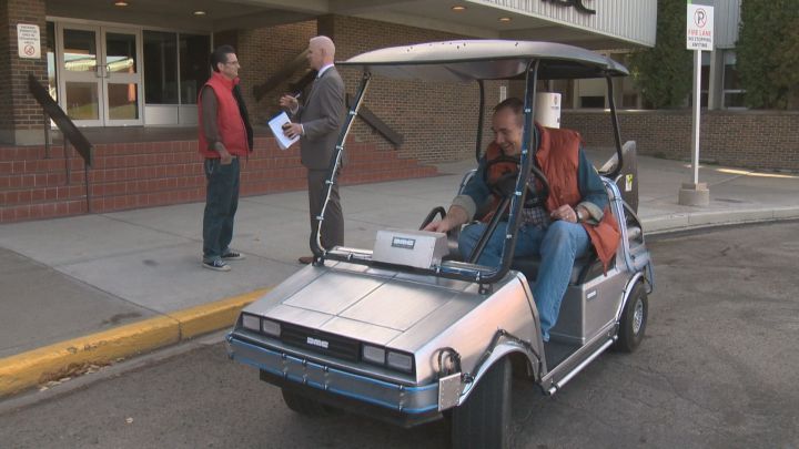 DeLorean golf cart comes complete with Mr. Fusion cooler for the course ...