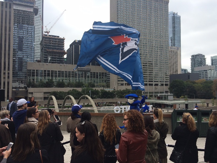 Mayor Tory is full of Jays spirit, as new flag flies high above City ...