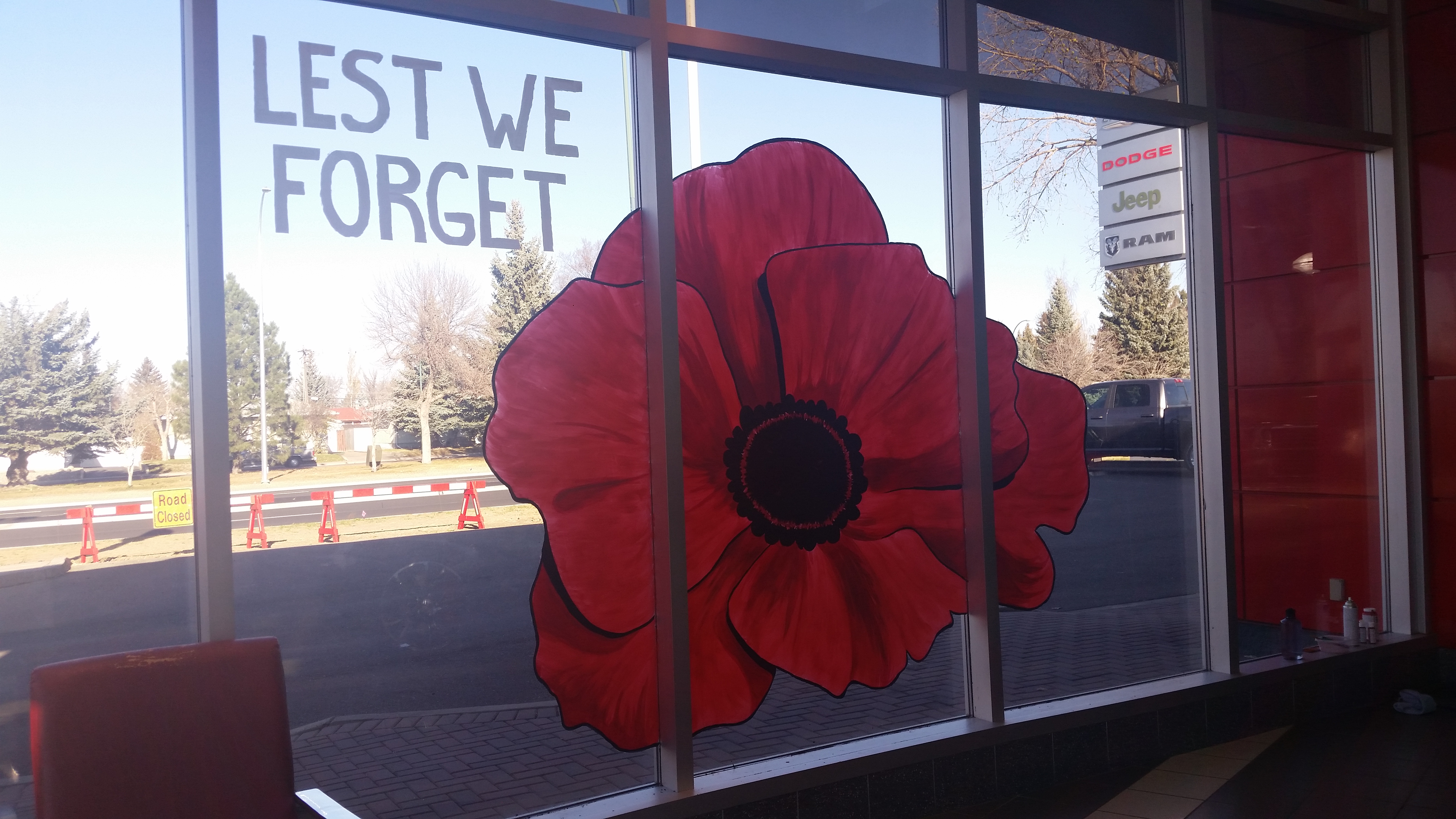 Alberta window displays pay respect to veterans ahead of Remembrance ...
