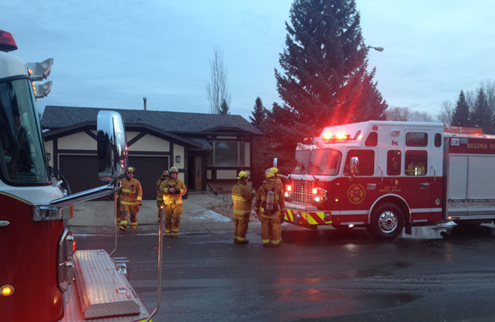 Fire crews battle attic blaze in Regina - Regina | Globalnews.ca