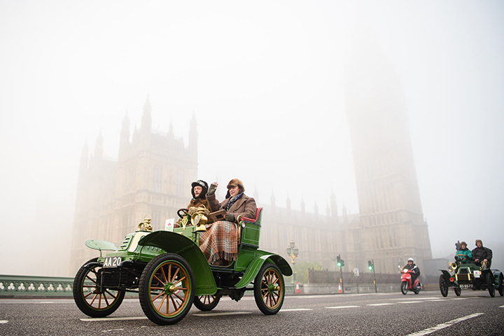 IN PHOTOS: Eerie photos show Britain cloaked in fog - National ...