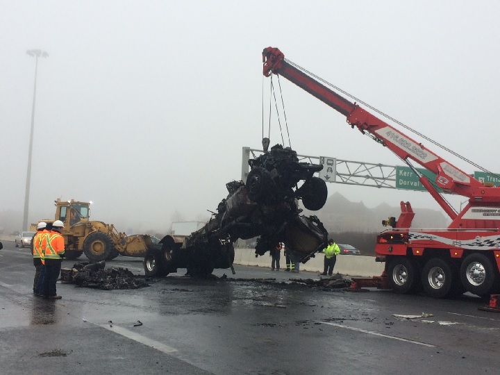 Two killed after four-vehicle crash on QEW in Oakville - Toronto ...