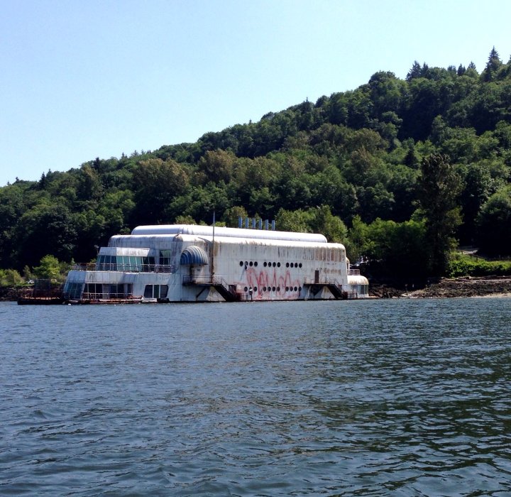 McBarge is on the move to its new home - BC | Globalnews.ca