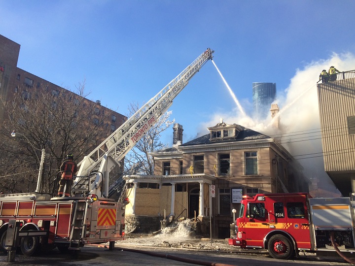 Crews battle 3-alarm fire at vacant Toronto heritage building - Toronto ...