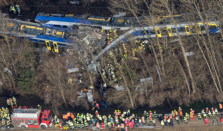 At least 10 killed, 80 injured after trains crash head-on in Germany ...