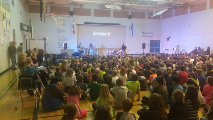 Musical anti-bullying rally stops at Lethbridge elementary school ...