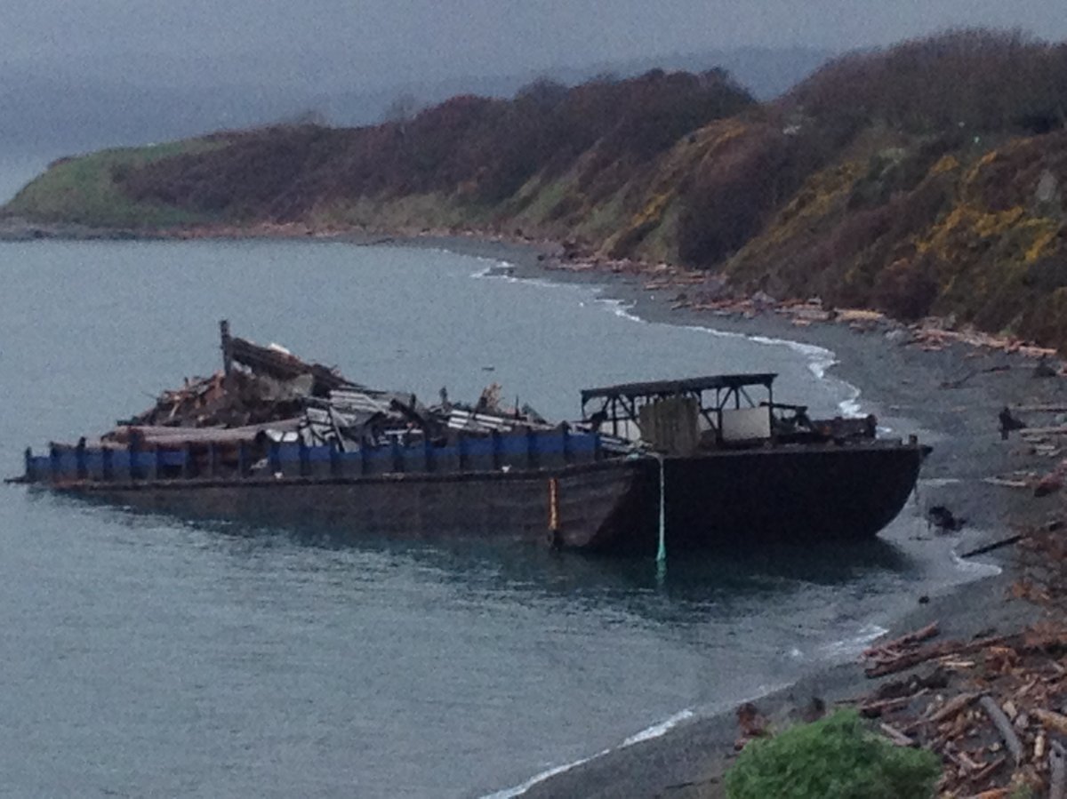 TSB deploys team of investigators after 2 barges run aground near ...
