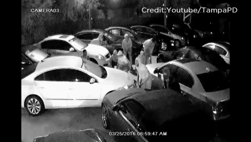 Caught on camera: Florida thieves get away in movie-esque car heist ...