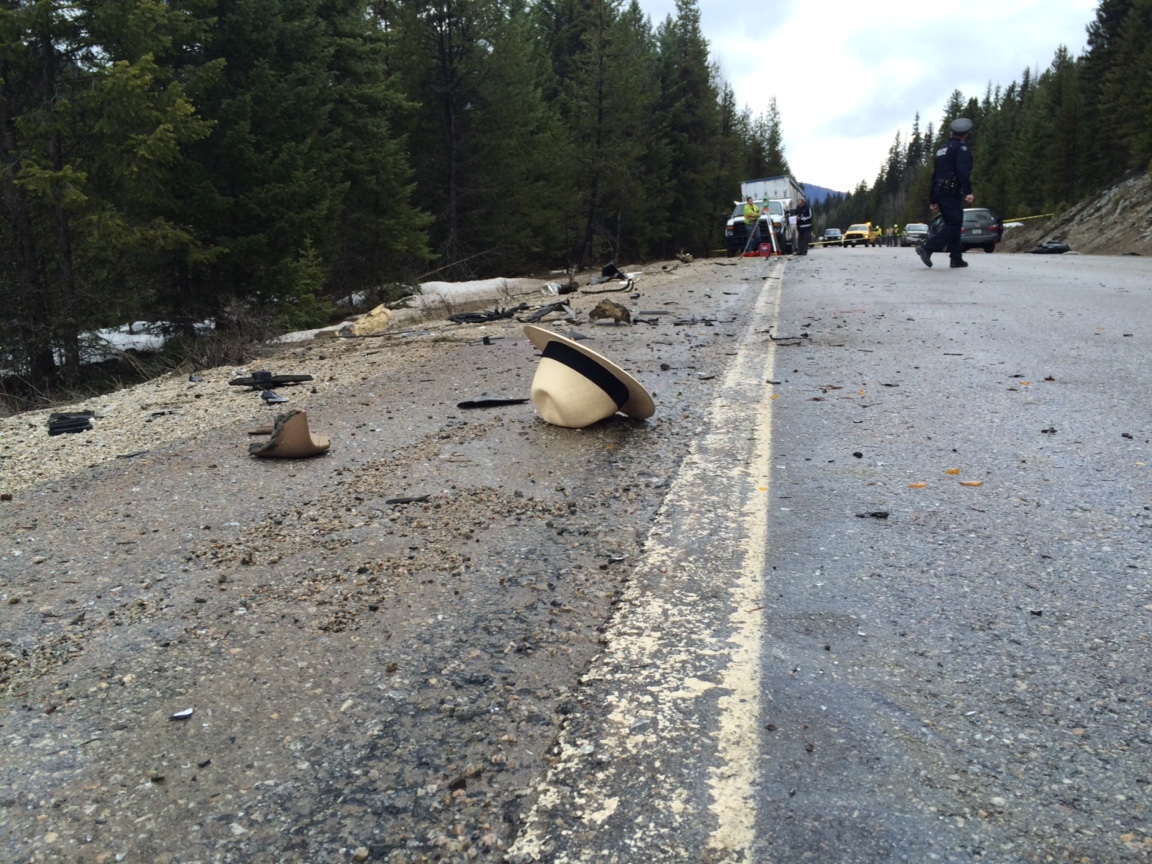 Highway 33 East reopens after fatal head-on crash | Globalnews.ca