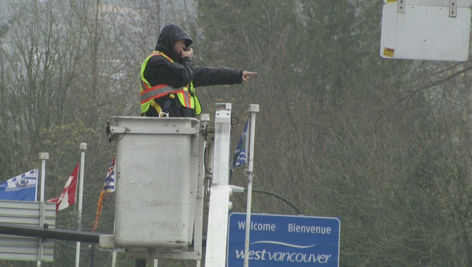 Police officers disguised as utility workers catch distracted drivers ...